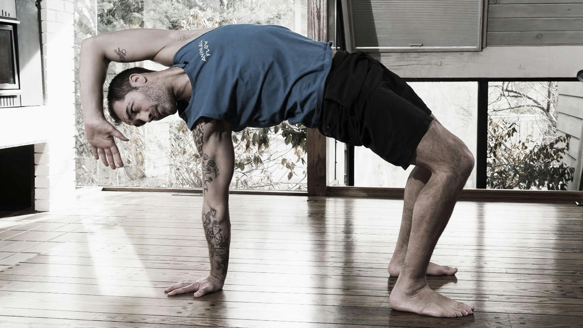 Flow with Sascha #5 (Intermediate) | Animal Flow